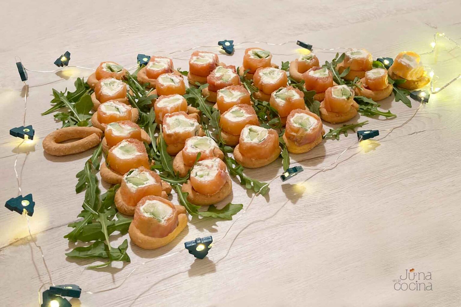 Árbol de Torritos y salmón para Navidad - Juna En La Cocina